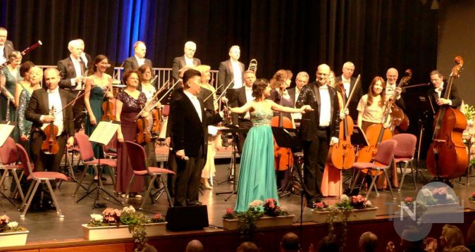 Schwungvoll im Dreivierteltakt „Hereinspaziert“ ins neue Jahr | Taunus ...