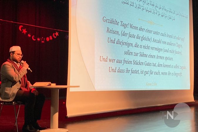 Erstes „Interkulturelles Fastenbrechen“ in Kelkheim – Fest der ...
