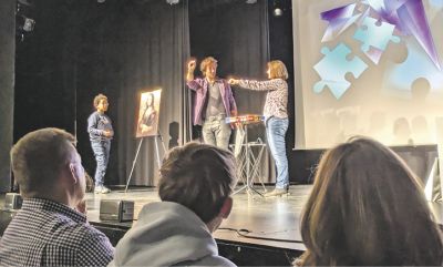 Mona Lisa lächelt dank weiblicher Intuition | Taunus-Nachrichten